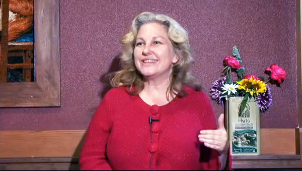 Former CIA agent Susan Lindauer tells almost all about the 911 plot ...
