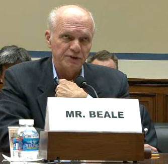 Klimatalarmisternas mest välbetalda och ledande expert åtalas för ...