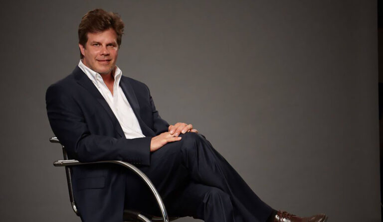 Robert Bridge - Exploring the Depths of the Jeffrey Epstein Case ...